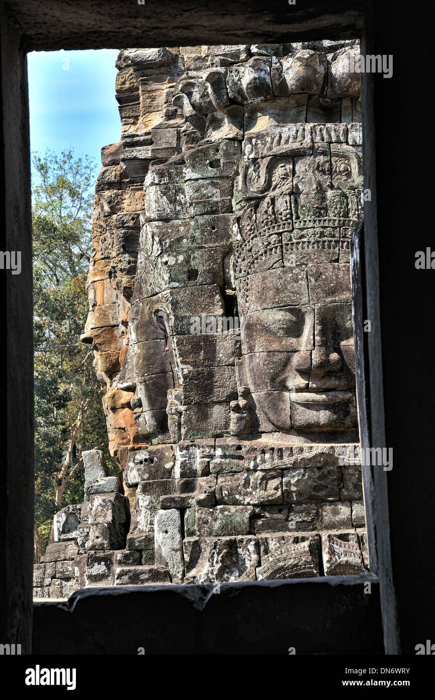 8 faces Banque de photographies et d’images à haute résolution - Alamy