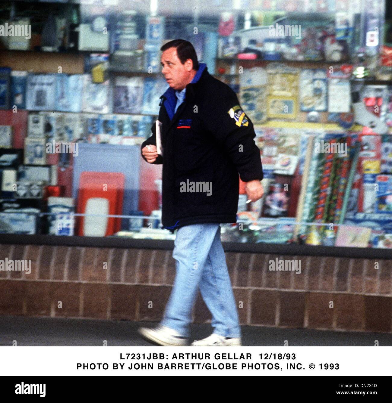 18 décembre 1993 - L7231JBB : ARTHUR GELLAR 12/18/93. JOHN BARRETT ...