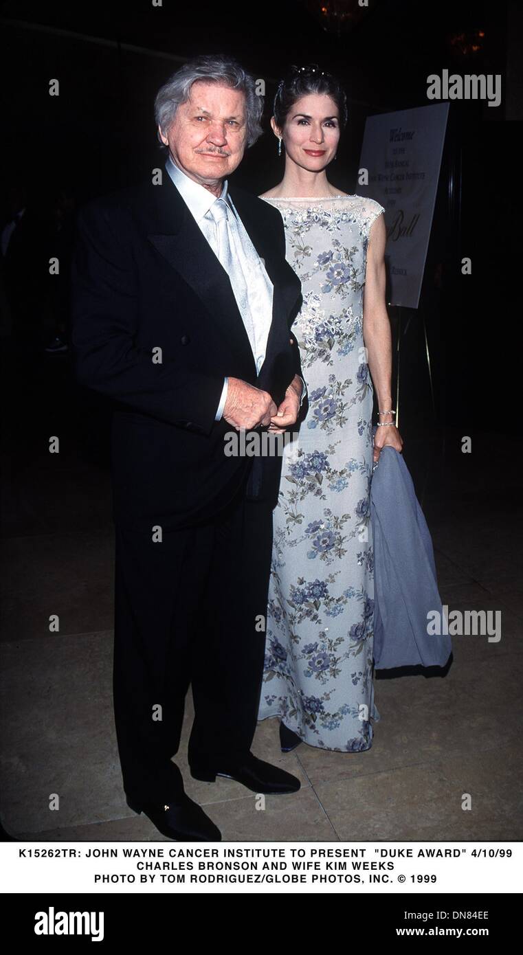 Charles bronson and kim weeks Banque de photographies et d’images à ...