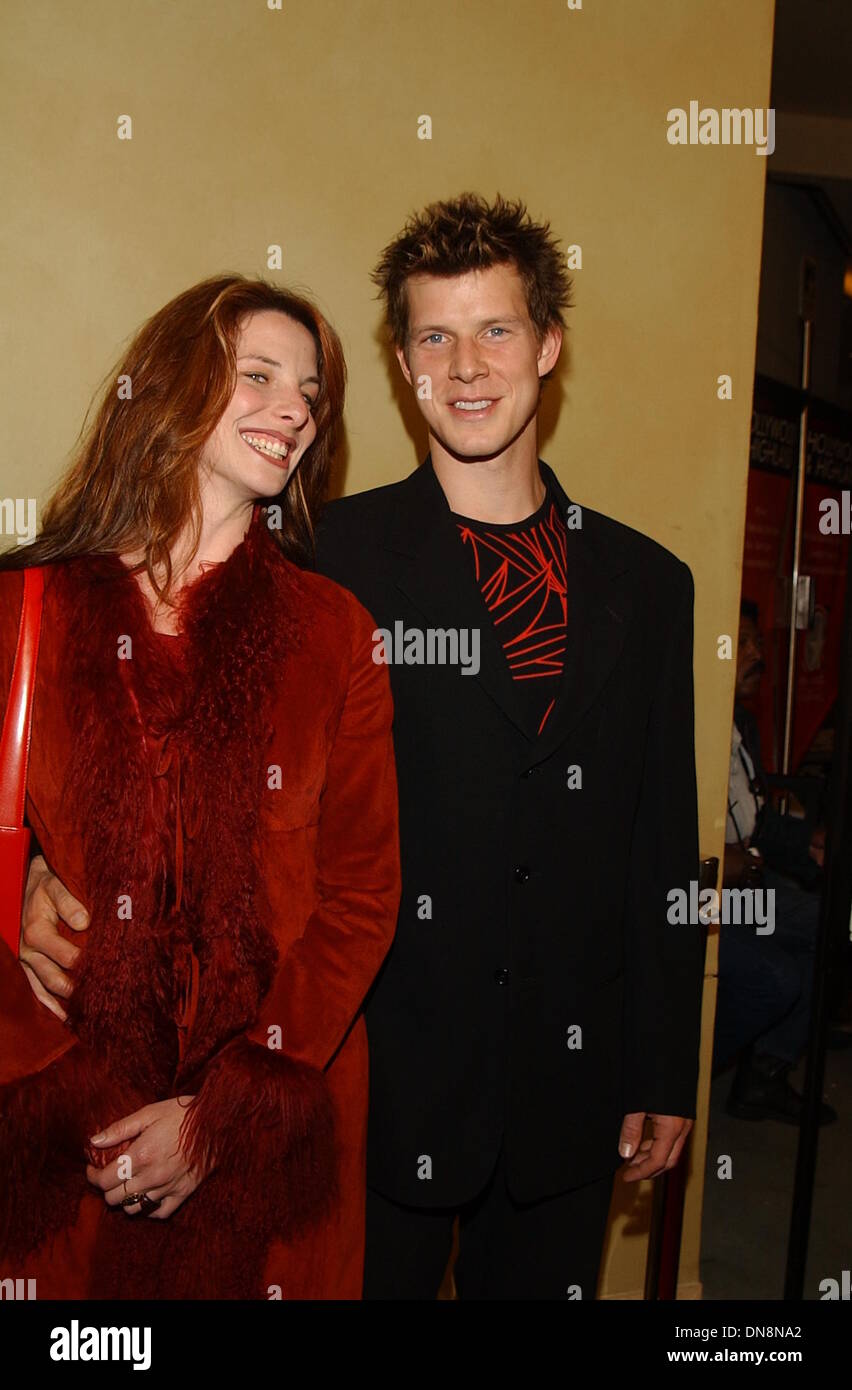 Eric mabius resident evil Banque de photographies et d’images à haute ...