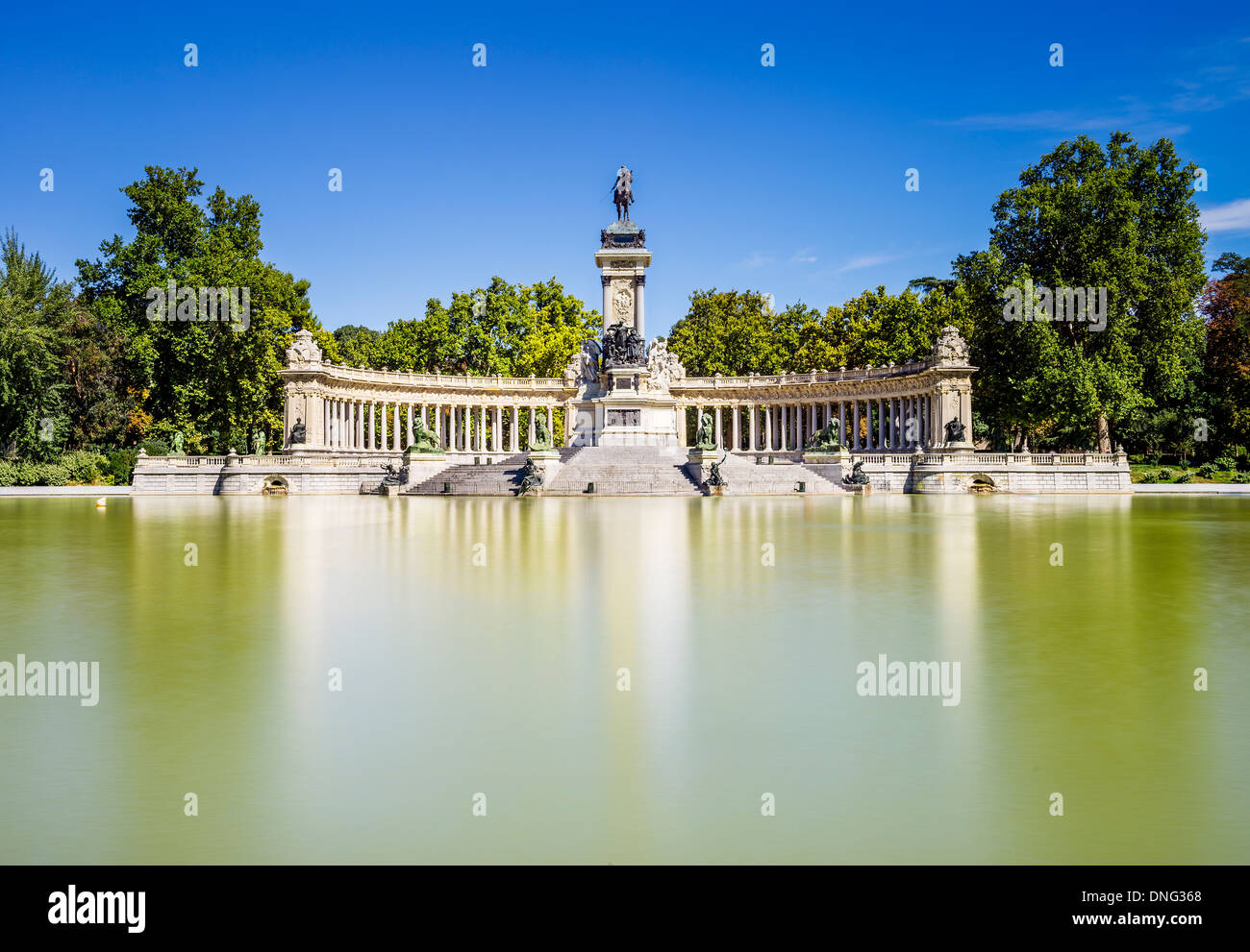 Monumento del parco del retiro Banque de photographies et d’images à ...