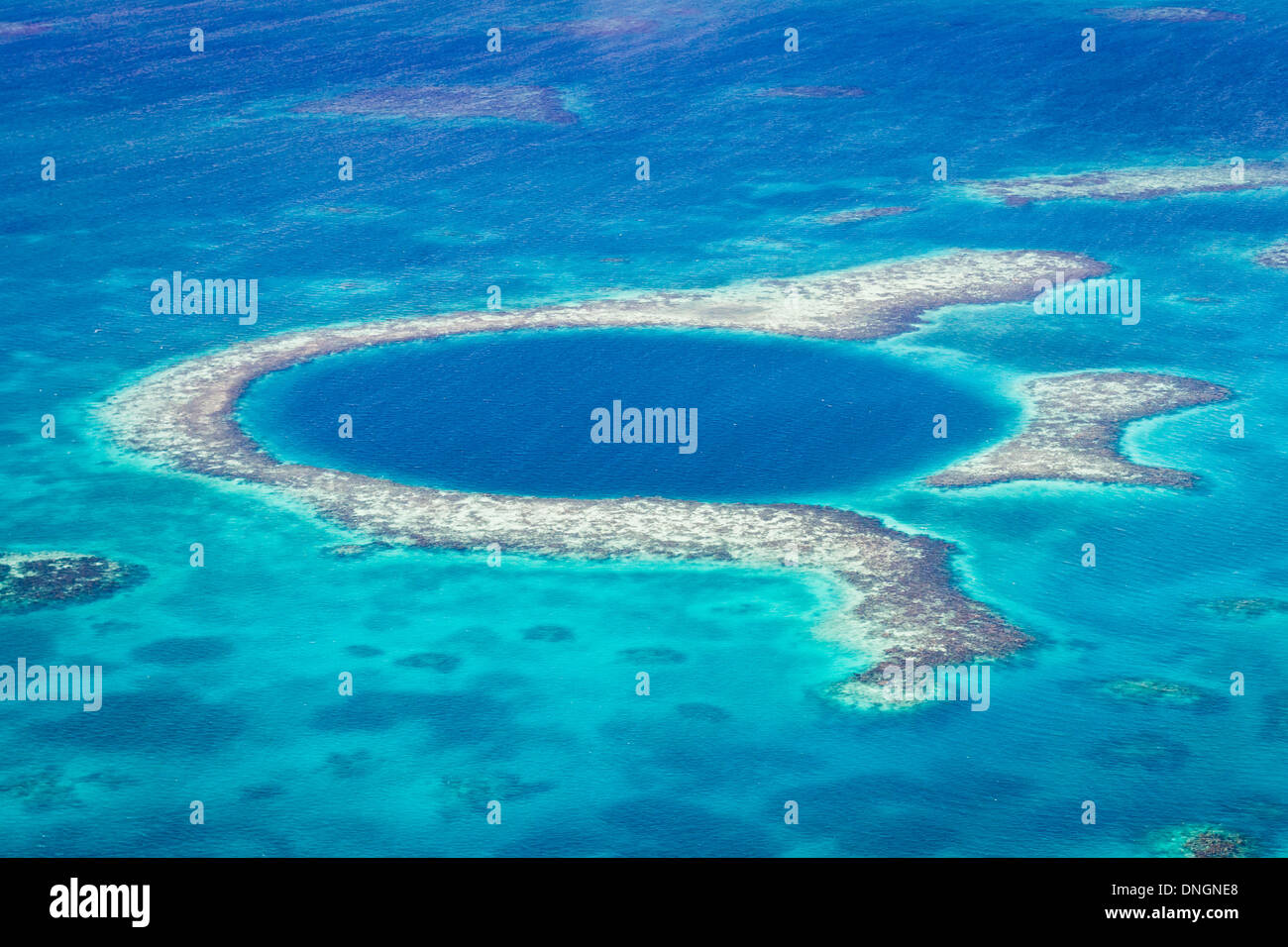 Grand trou bleu Banque de photographies et d’images à haute résolution ...