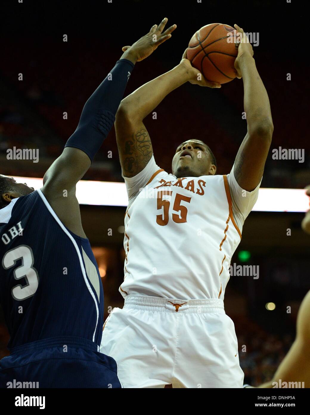 Dec 30, 2013. Cameron Ridley # 55 de la Texas longhorns en action ...