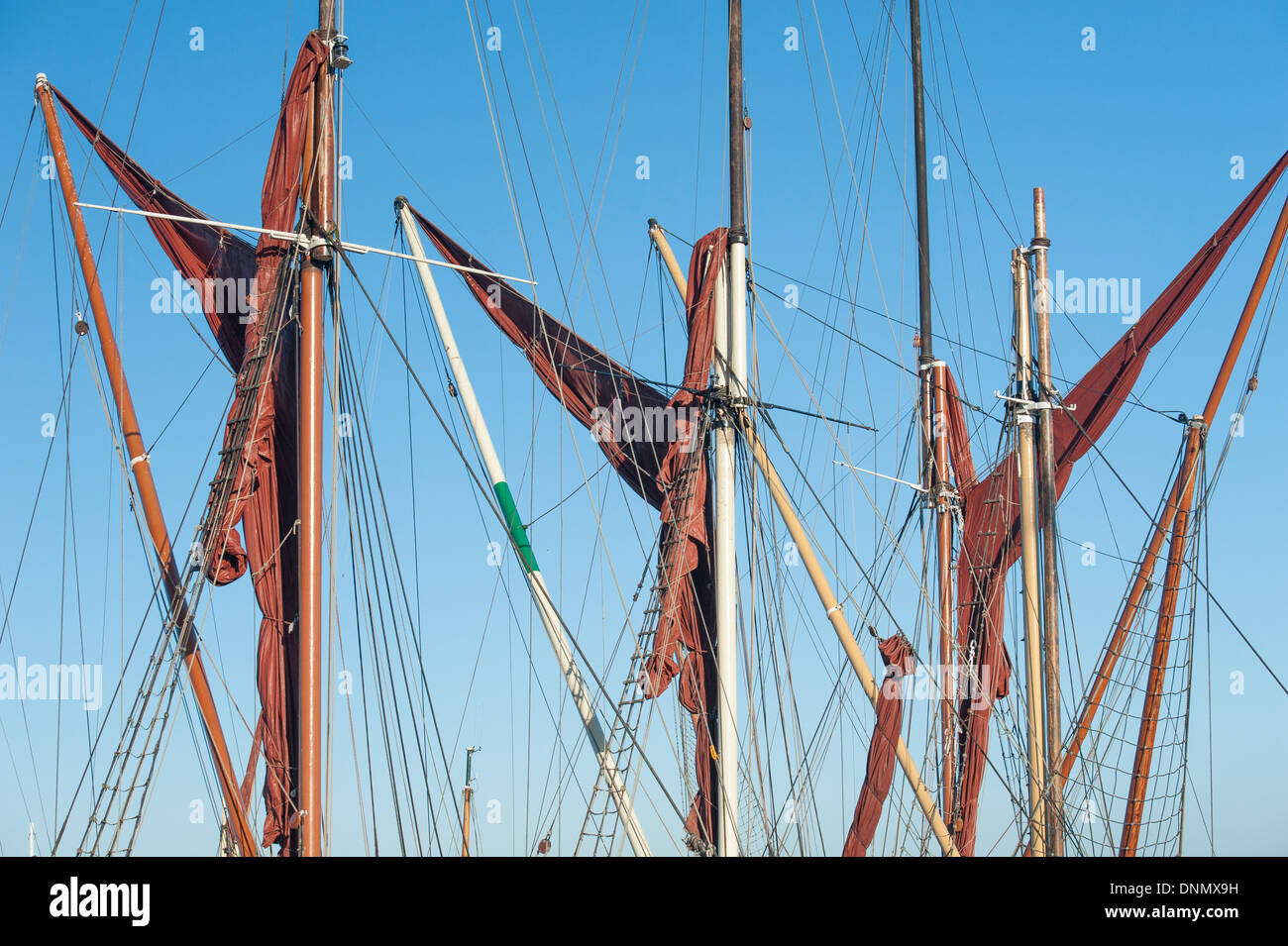 Barge boats Banque de photographies et d’images à haute résolution - Alamy