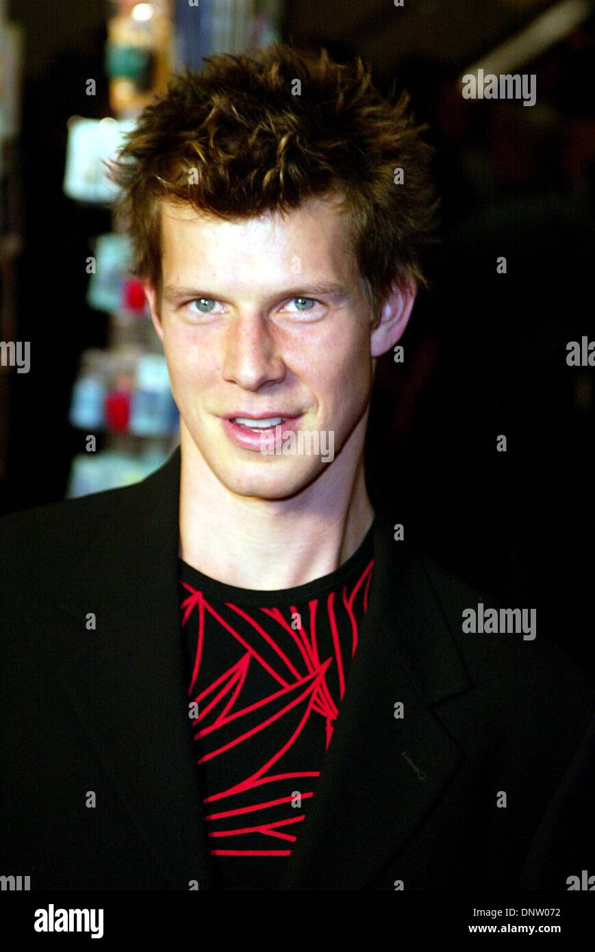 Eric mabius resident evil Banque de photographies et d’images à haute ...