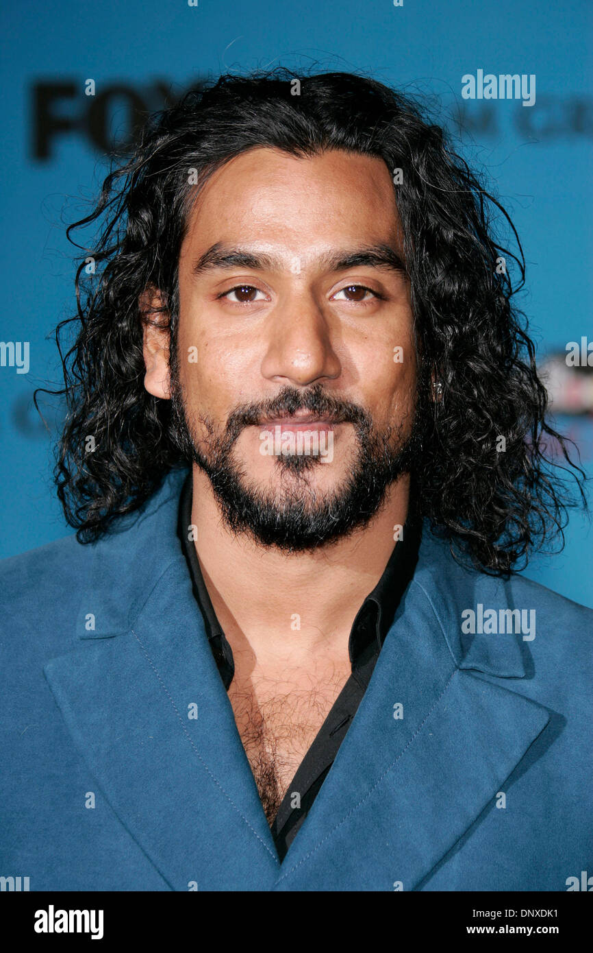 Naveen andrews actor Banque de photographies et d’images à haute ...