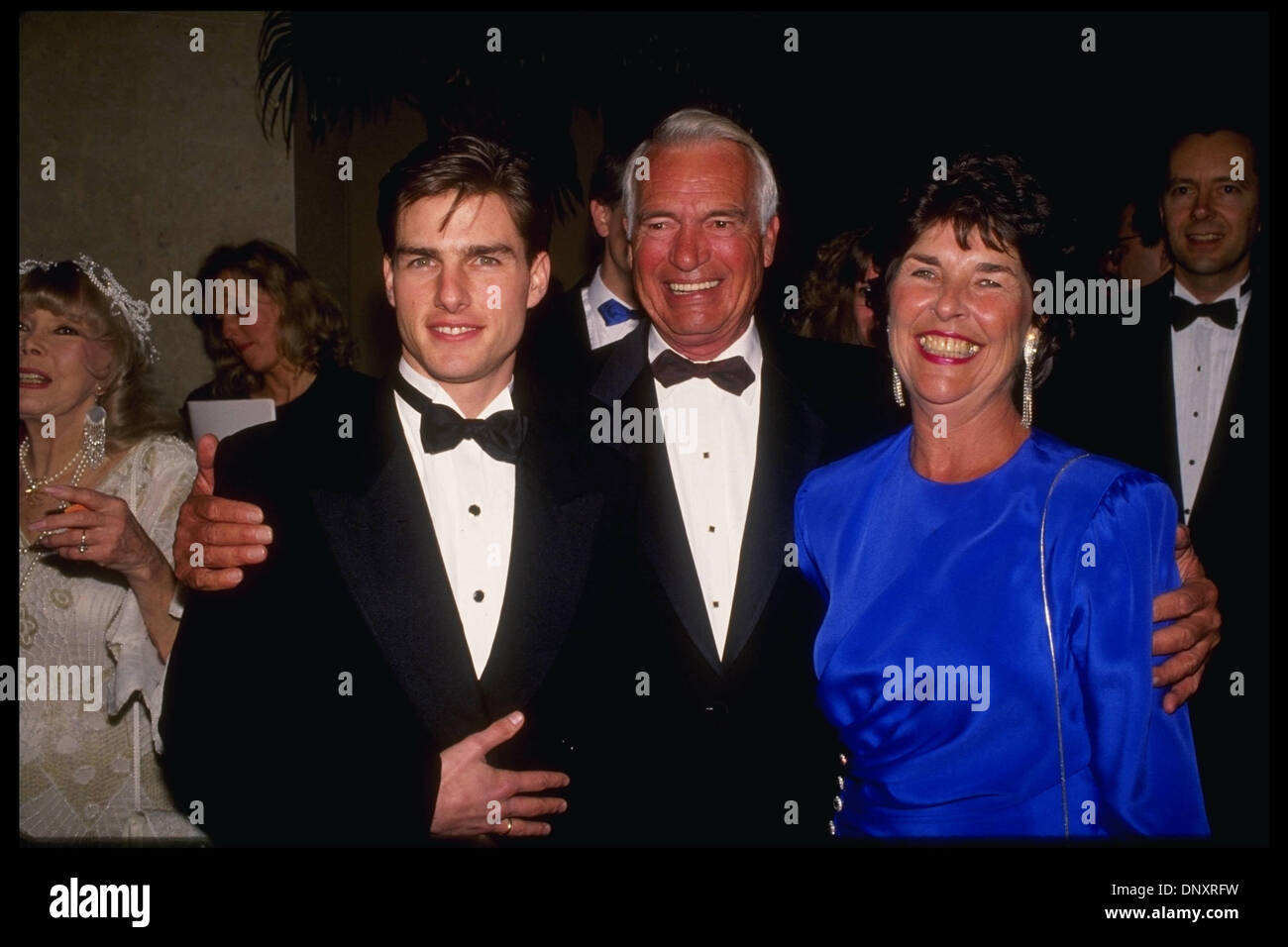 Tom avec d'autres mâle femme mère père famille parent Banque de ...