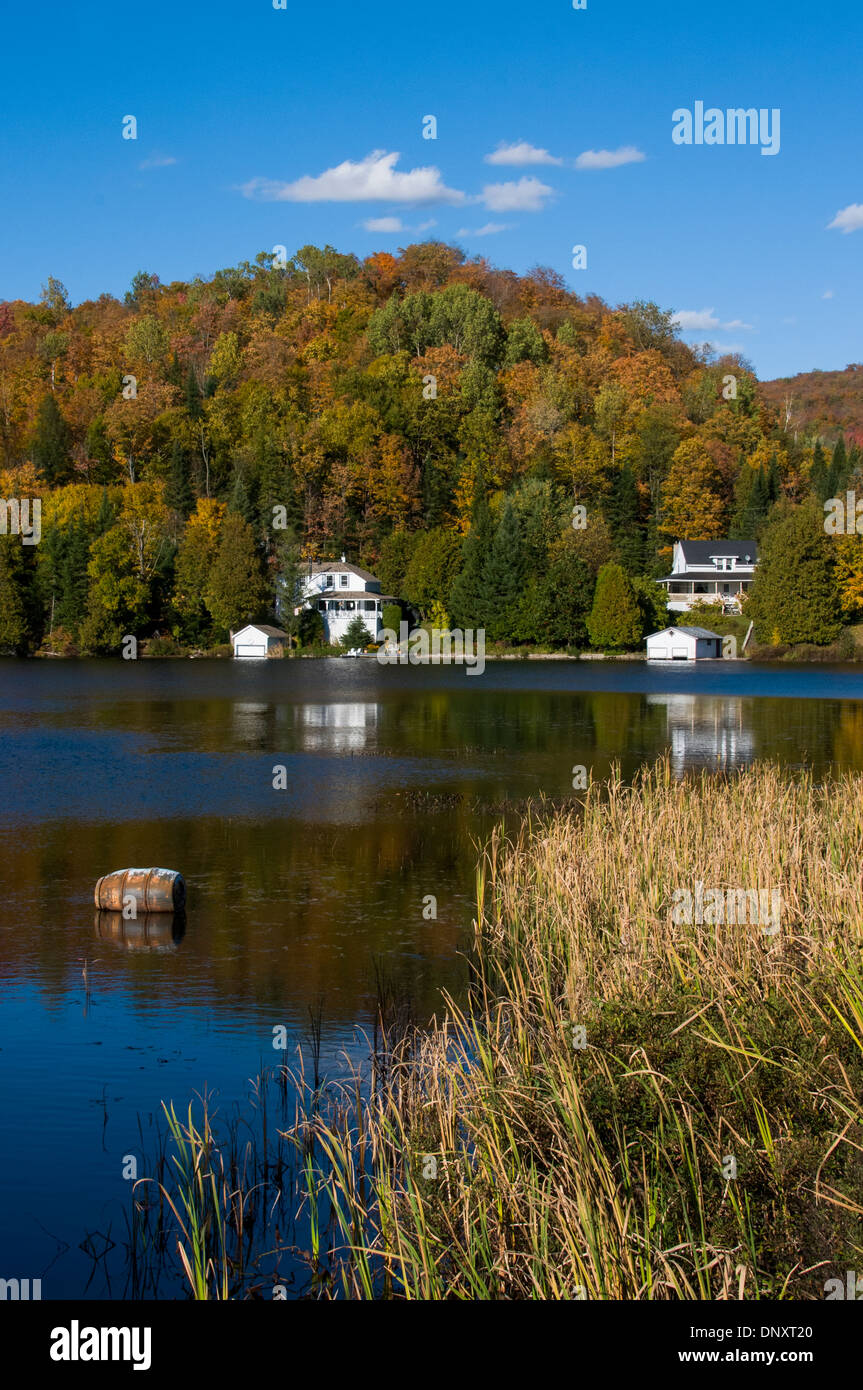 Paysage d'automne laurentides québec Banque de photographies et d ...