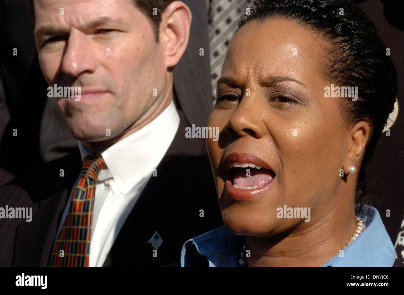 LAURENCE Eliot Spitzer (né le 10 juin 1959) Parti Démocratique ...