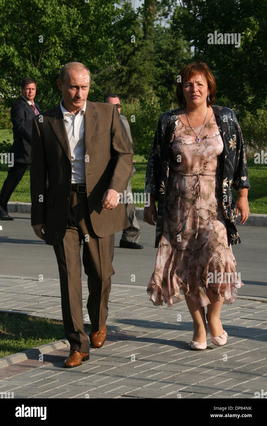 Vladimir putin wife ludmila g8 Banque de photographies et d’images à ...