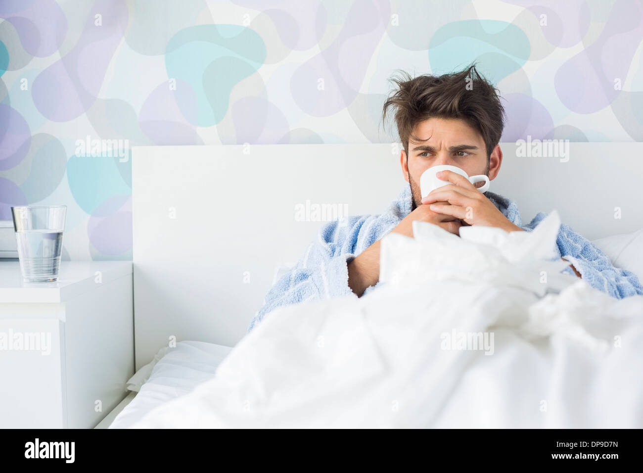 Homme malade Banque de photographies et d’images à haute résolution - Alamy