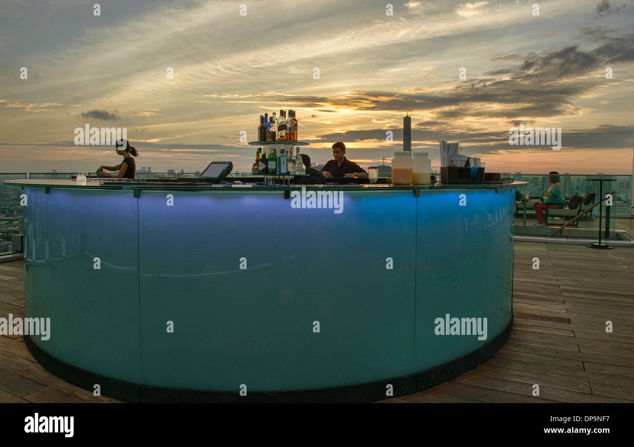 Rooftop bar Banque de photographies et d’images à haute résolution - Alamy
