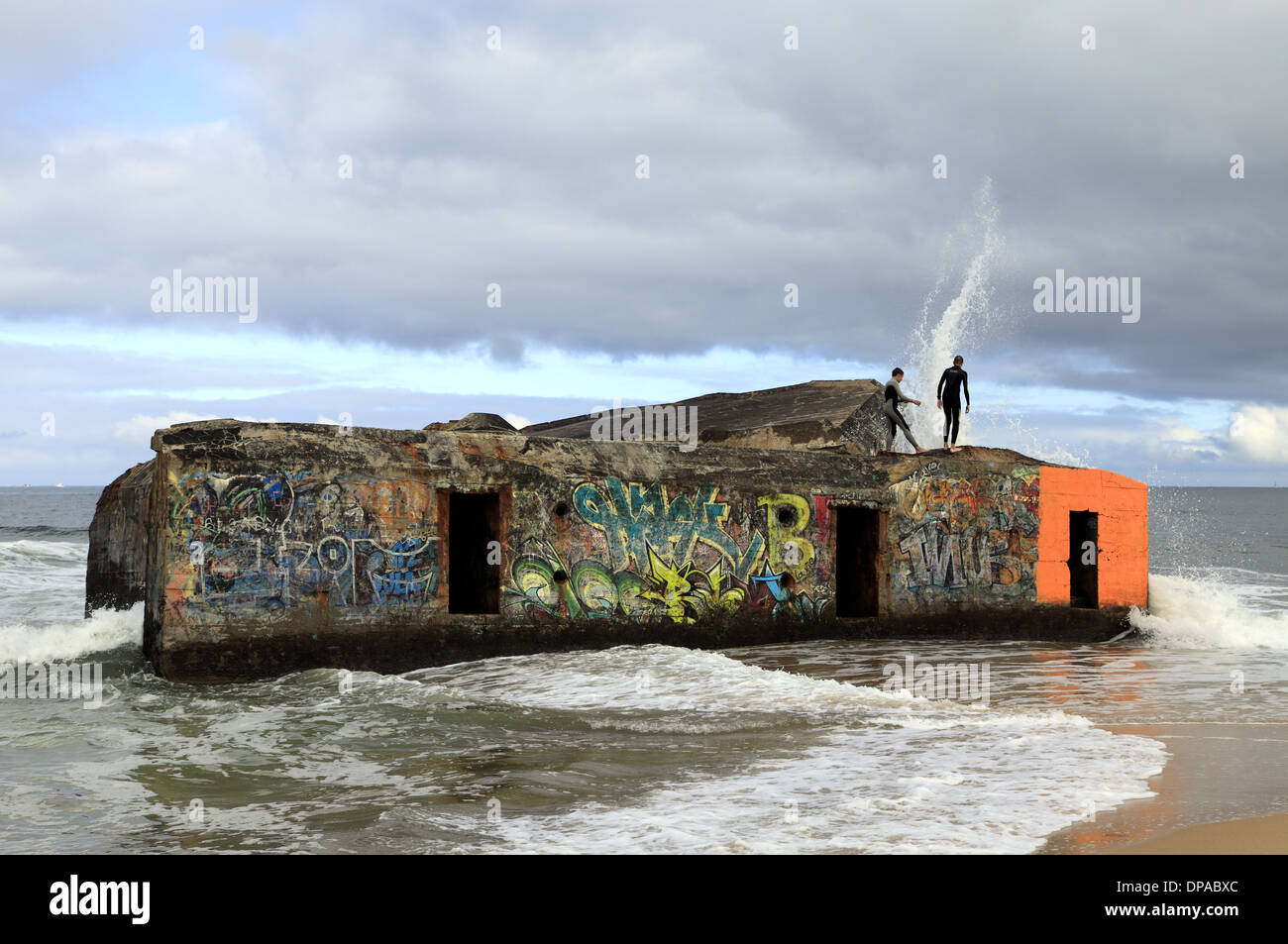 Blockhaus de la Seconde Guerre mondiale sur la plage de la piste à ...