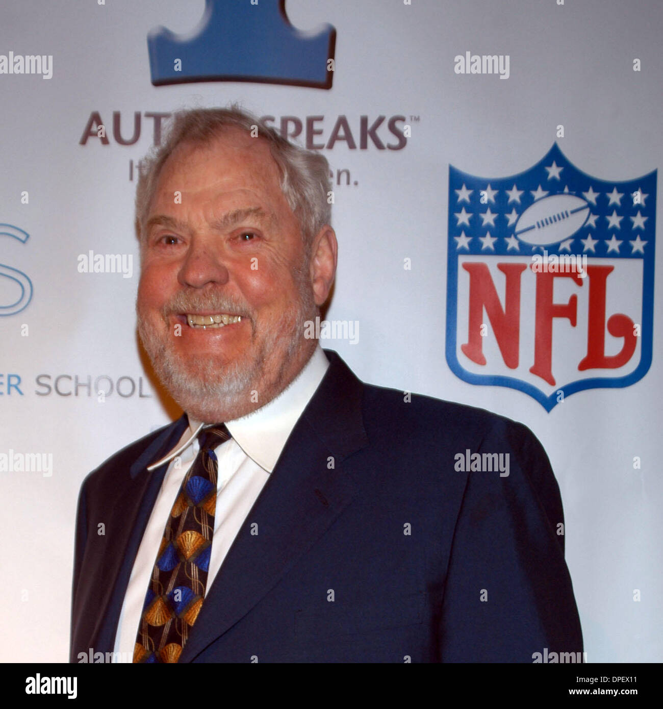 MERLIN OLSEN (sept. 15, 1940 - Mars 11, 2010) était un joueur de ...