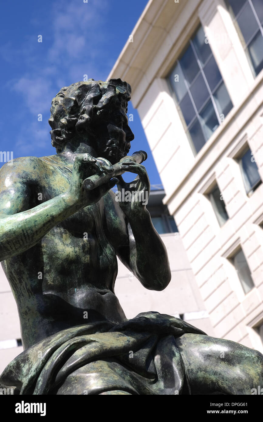 Antigone statue Banque de photographies et d’images à haute résolution ...