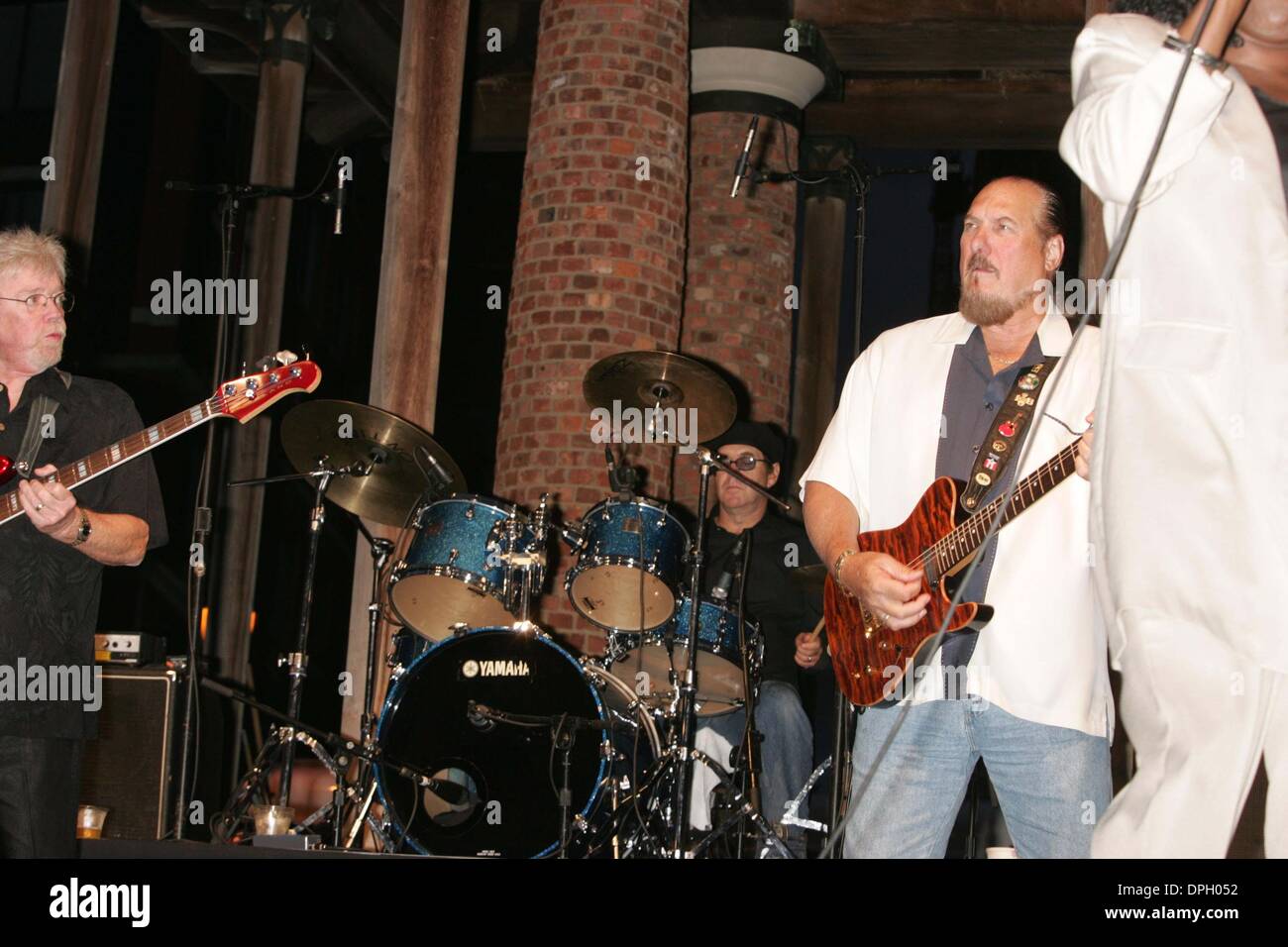 13 juin 2006 - New York, New York, États-Unis - .DONALD ''DUCK'' DUNN ...