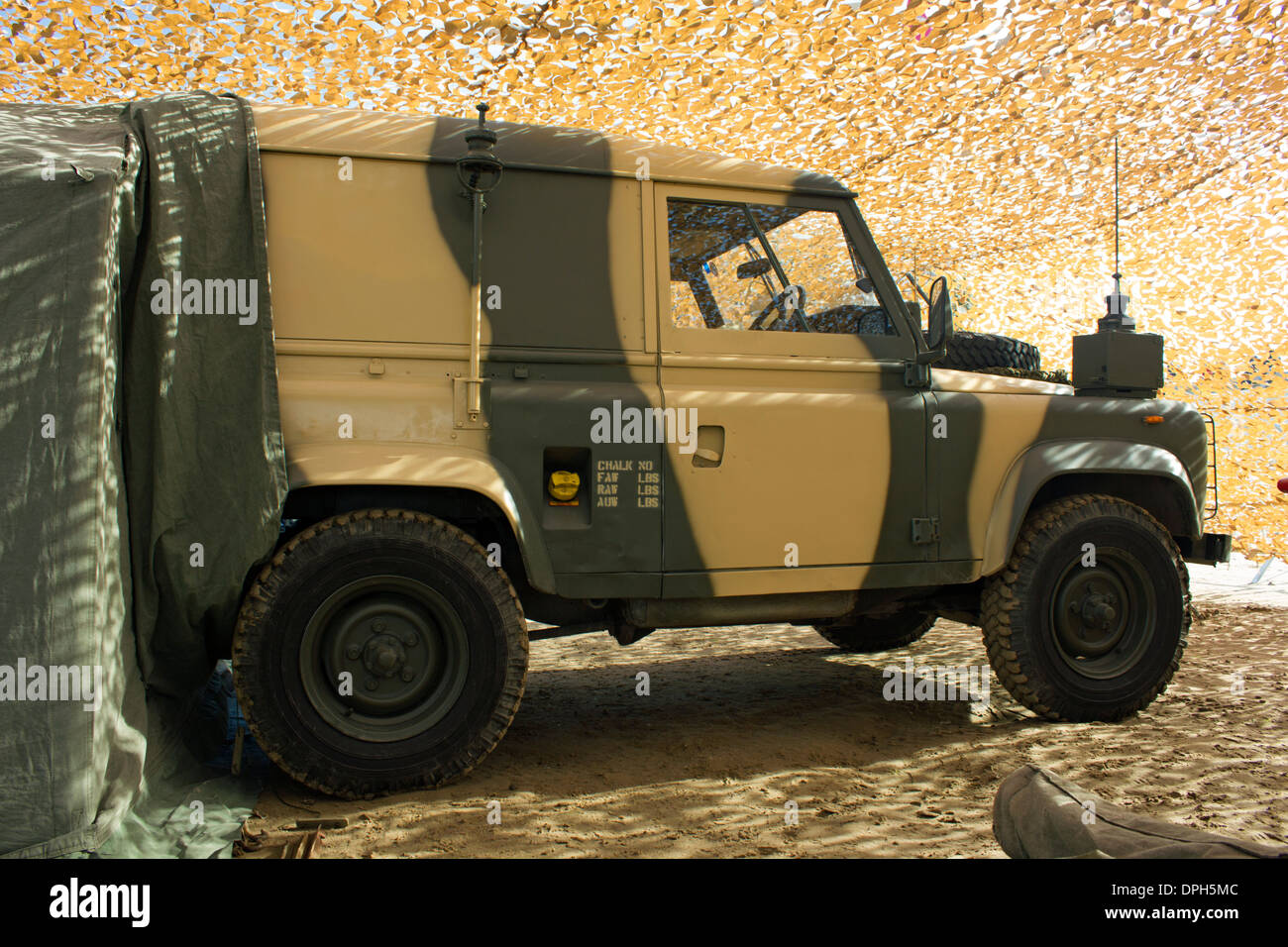 Land rover militaire Banque d'image et photos - Alamy