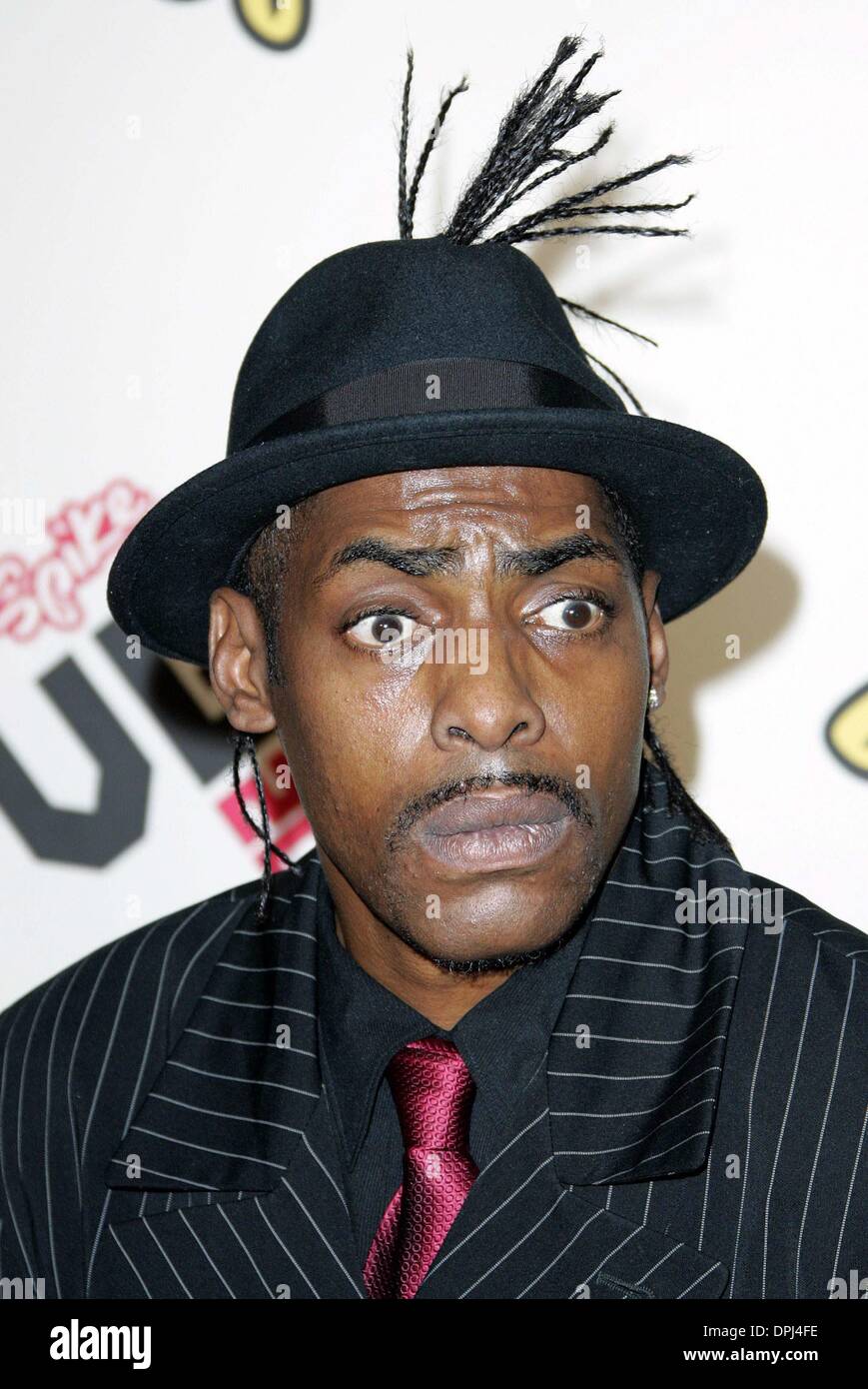 27 déc., 2005 - Gibson Amphitheatre, LOS ANGELES, USA - COOLIO.SINGER ...