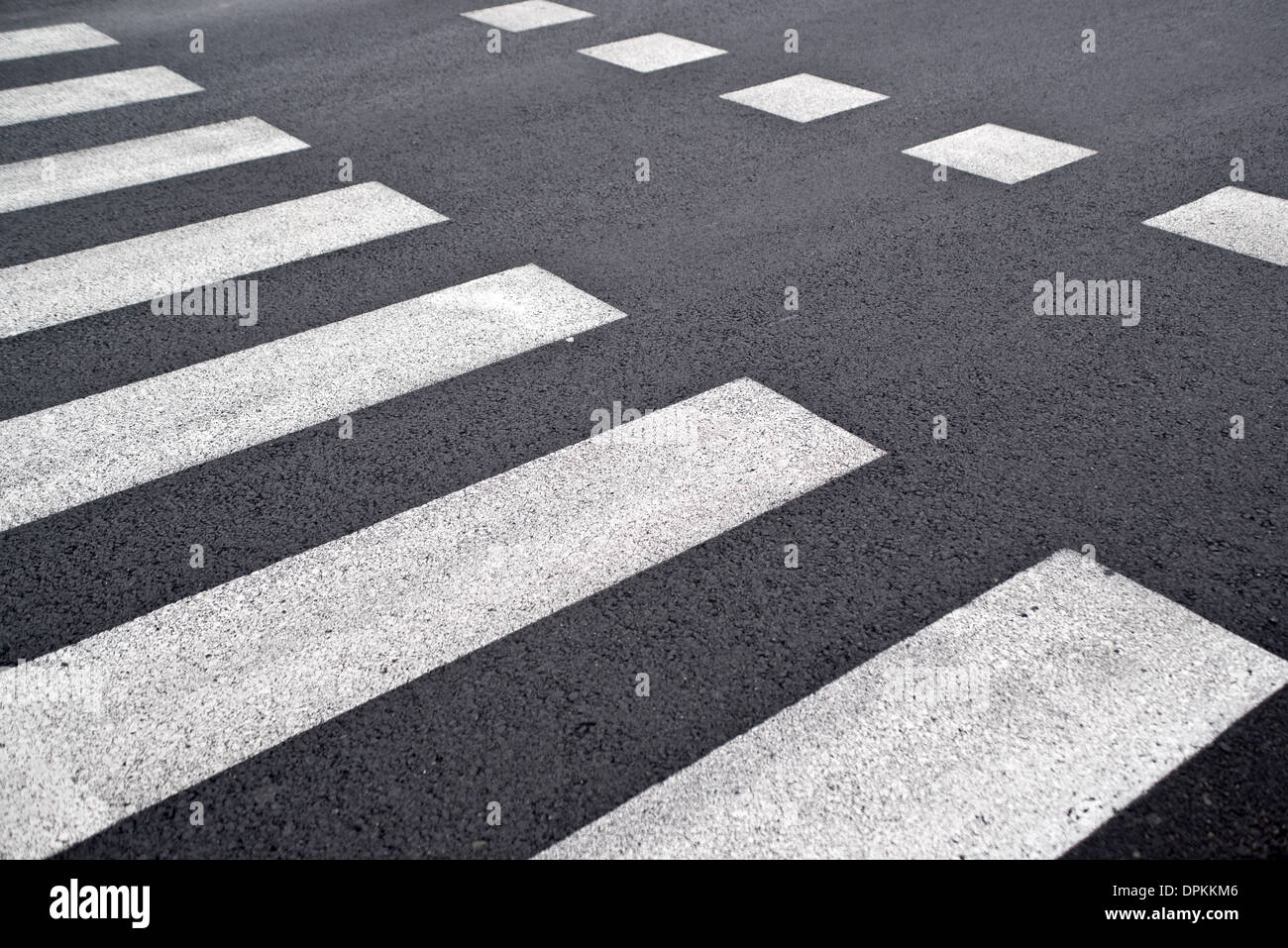 Zebra crossing road pavement Banque de photographies et d’images à ...