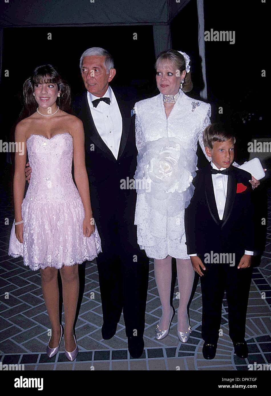 26 juin 2006 - Aaron Spelling AVEC CANDY SPELLING , TORI SPELLING ET ...