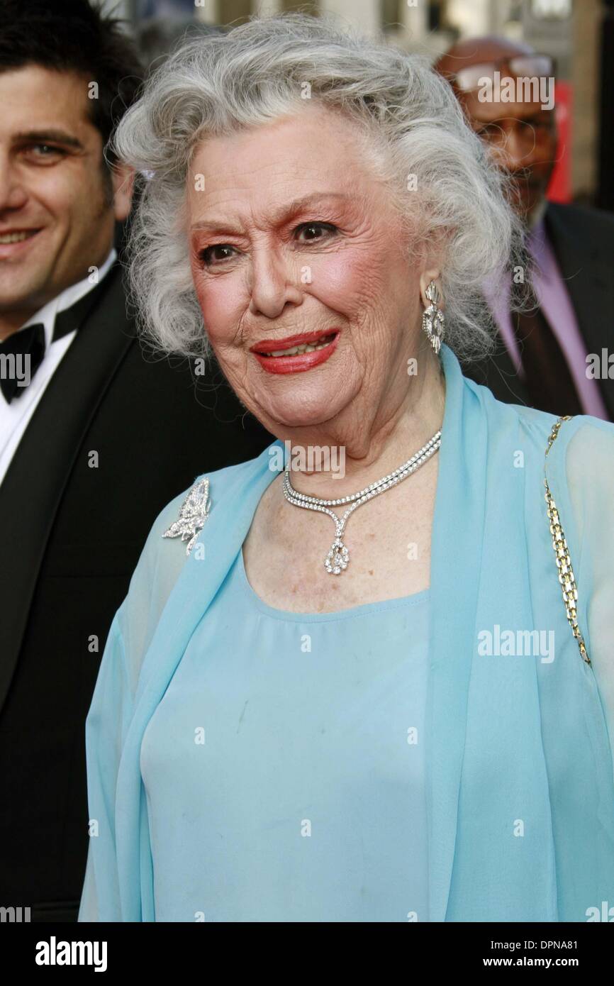 Ann rutherford Banque de photographies et d’images à haute résolution ...