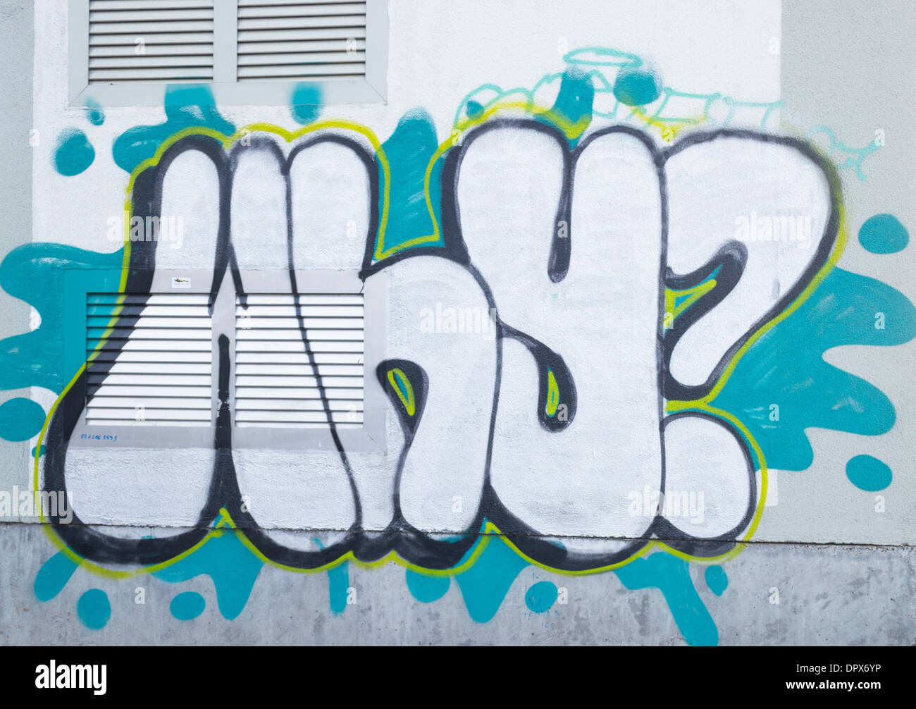 Graffiti artist painted faces Banque de photographies et d’images à ...