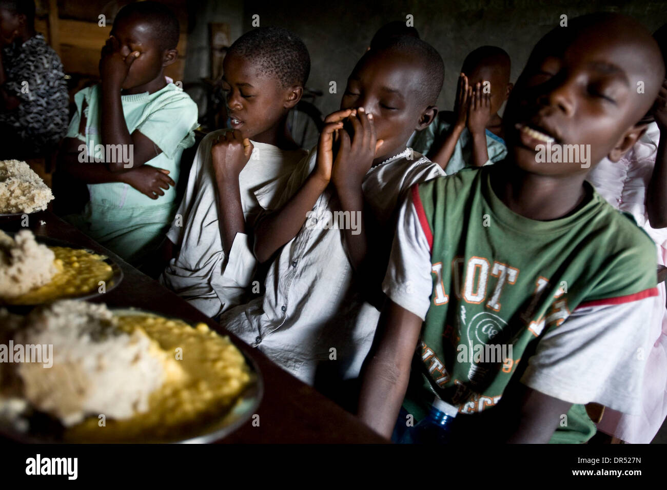 Enfants congolais Banque de photographies et d’images à haute ...
