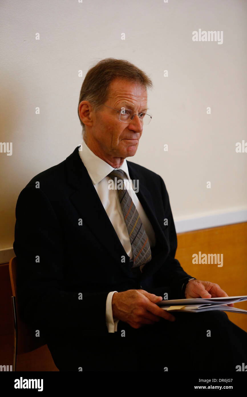 Nicholas serota Banque de photographies et d’images à haute résolution ...