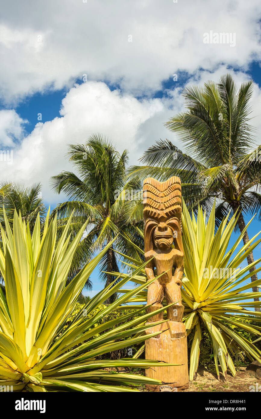 Polynesian tiki Banque de photographies et d’images à haute résolution ...