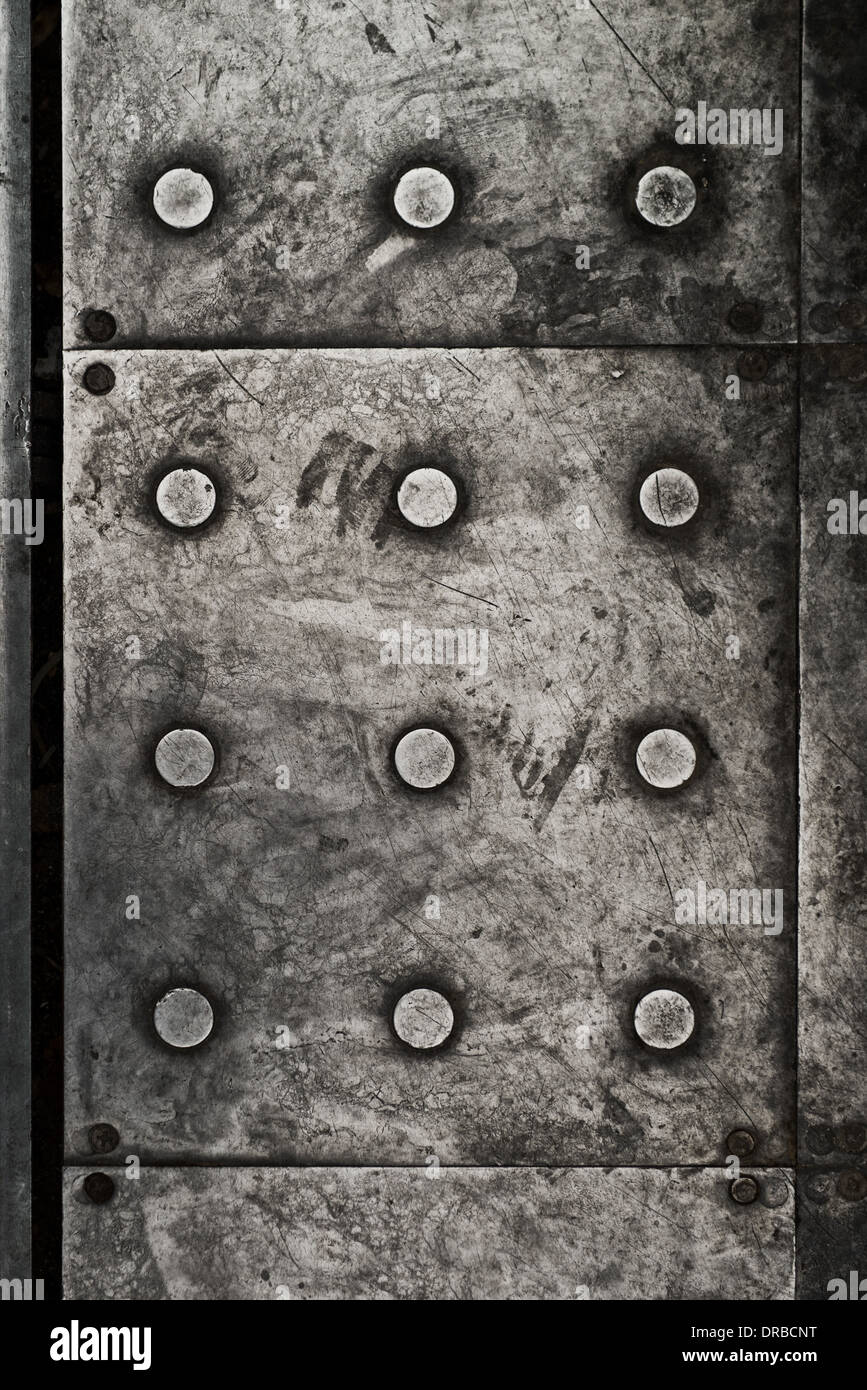 Old steel metal plate rivets Banque de photographies et d’images à ...