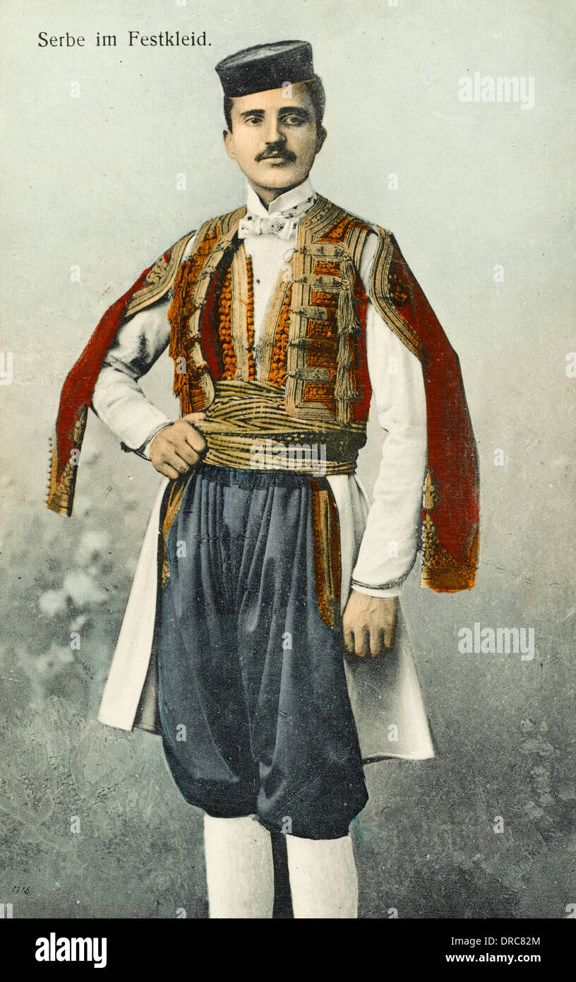 Robe serbe traditionnelle Banque de photographies et d’images à haute ...