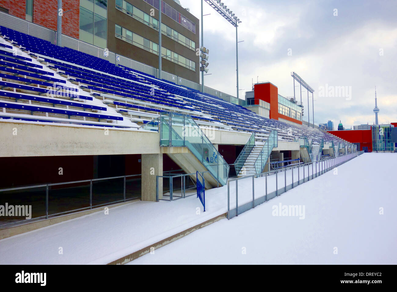 Varsity stadium Banque de photographies et d’images à haute résolution ...