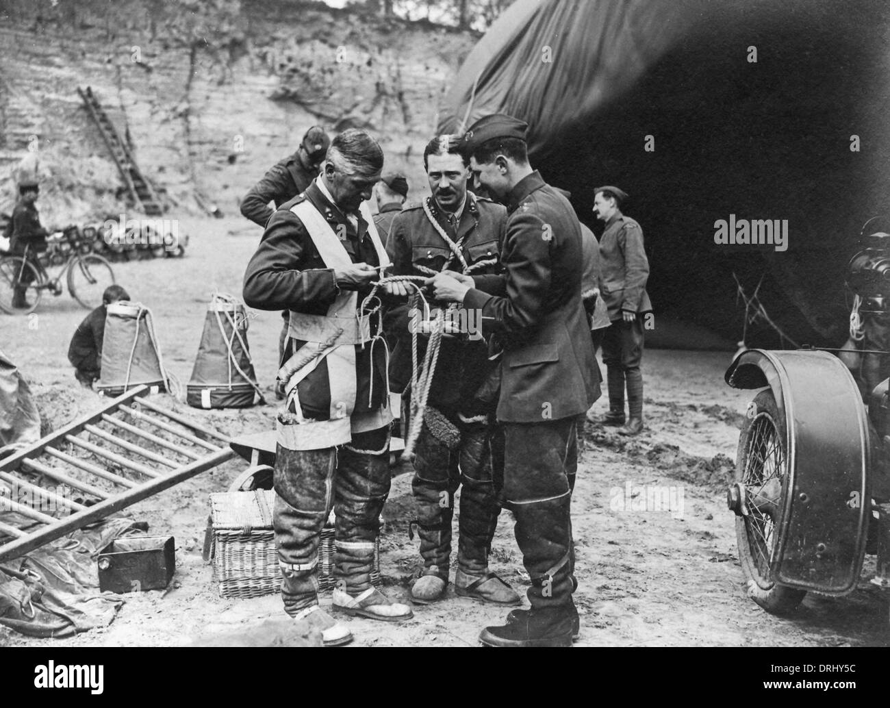Parachute harness ww1 Banque de photographies et d’images à haute ...