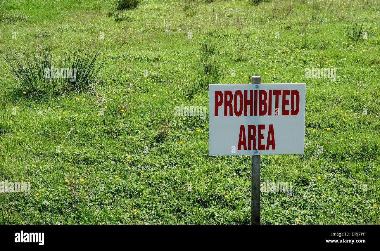 Panneau de zone interdite Banque de photographies et d’images à haute ...