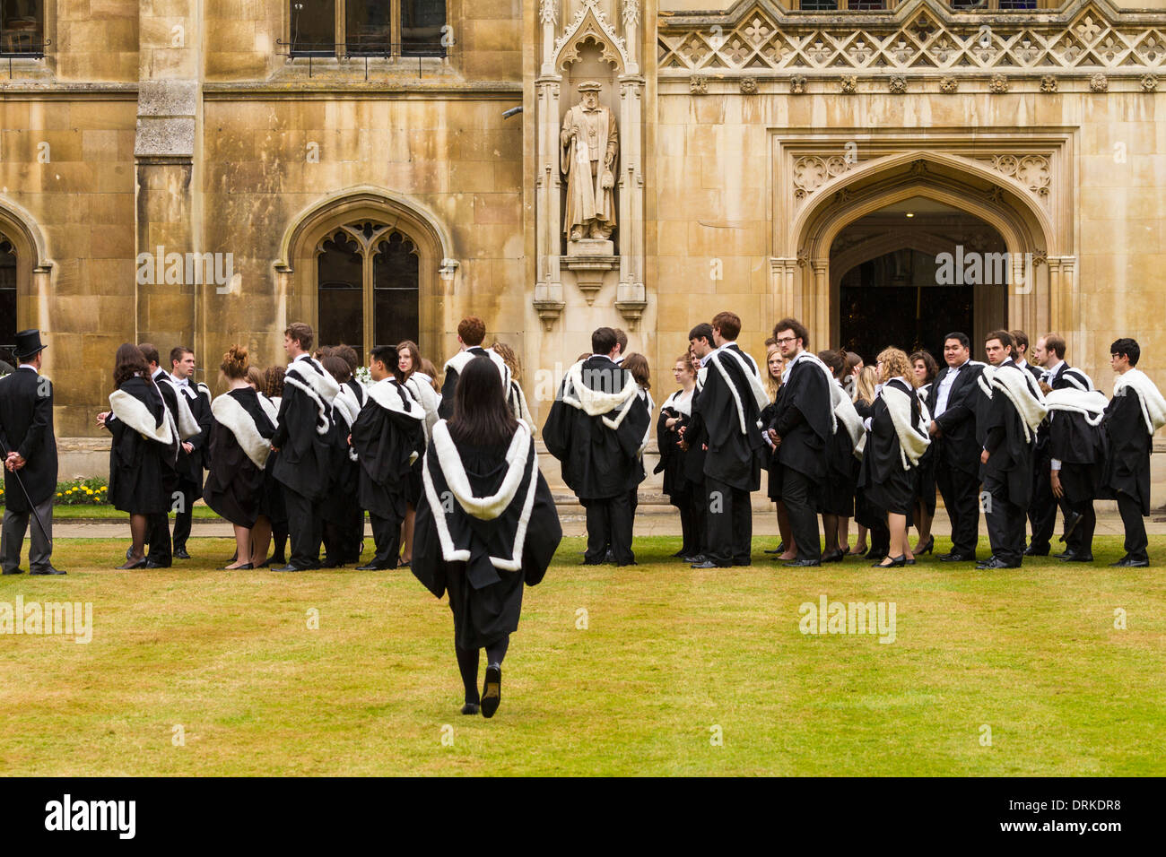 Cambridge university uk graduation Banque de photographies et d’images ...