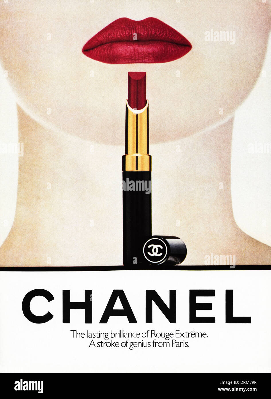 1980 magazine de mode publicitaire rouge à lèvres de Chanel, annonce ...