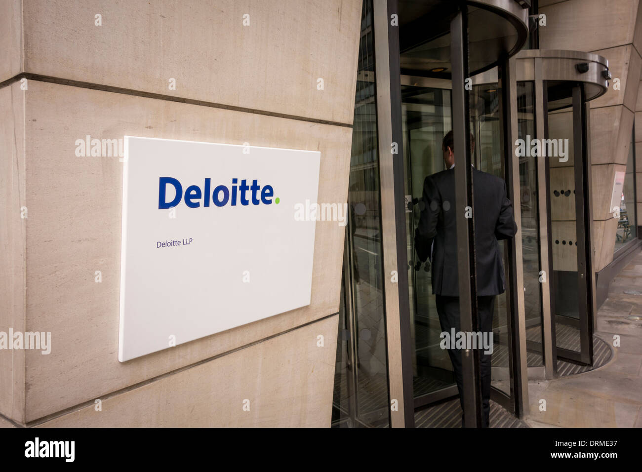 Deloitte office Banque de photographies et d’images à haute résolution ...