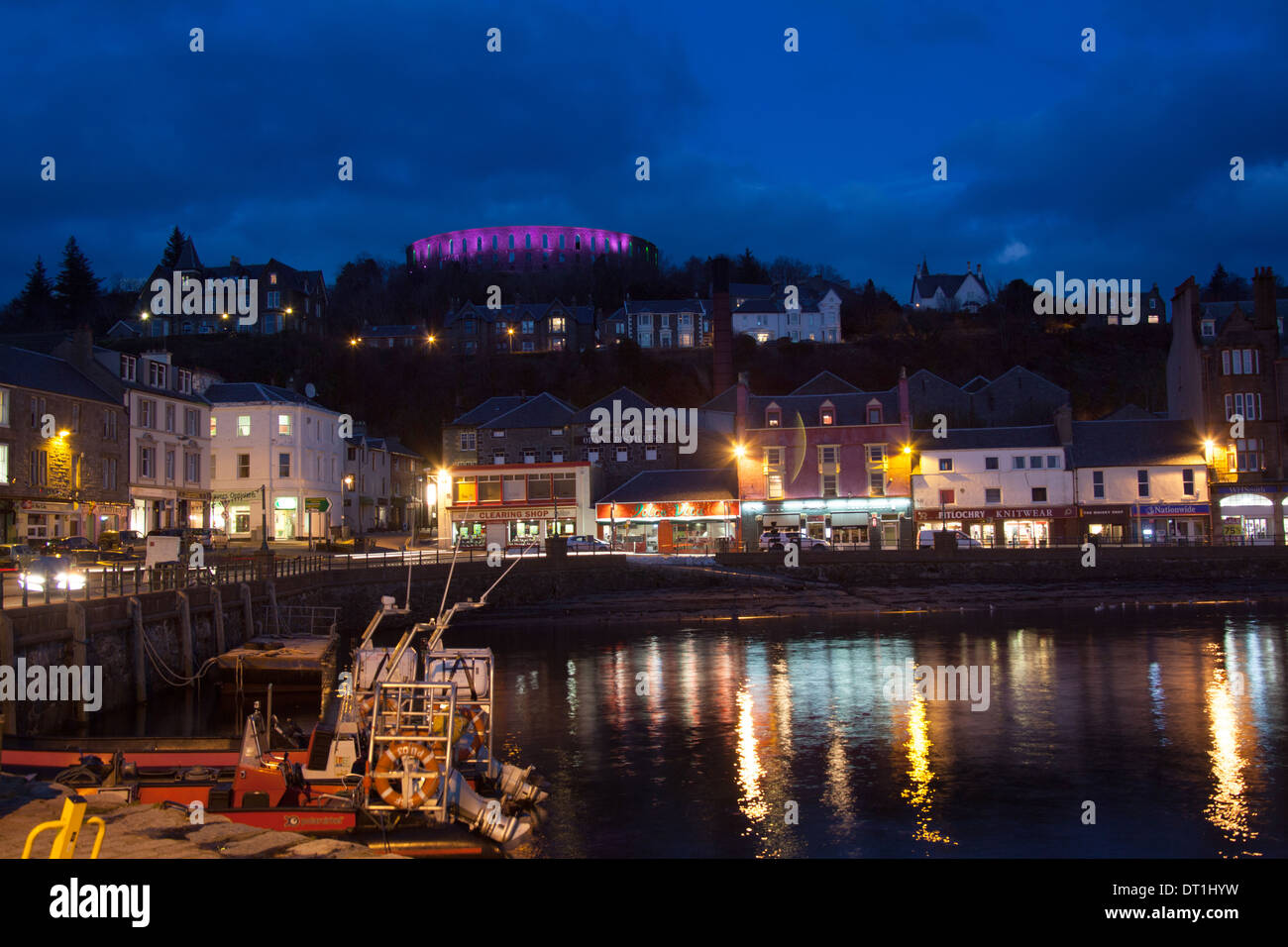 Oban distillery monument Banque de photographies et d’images à haute ...