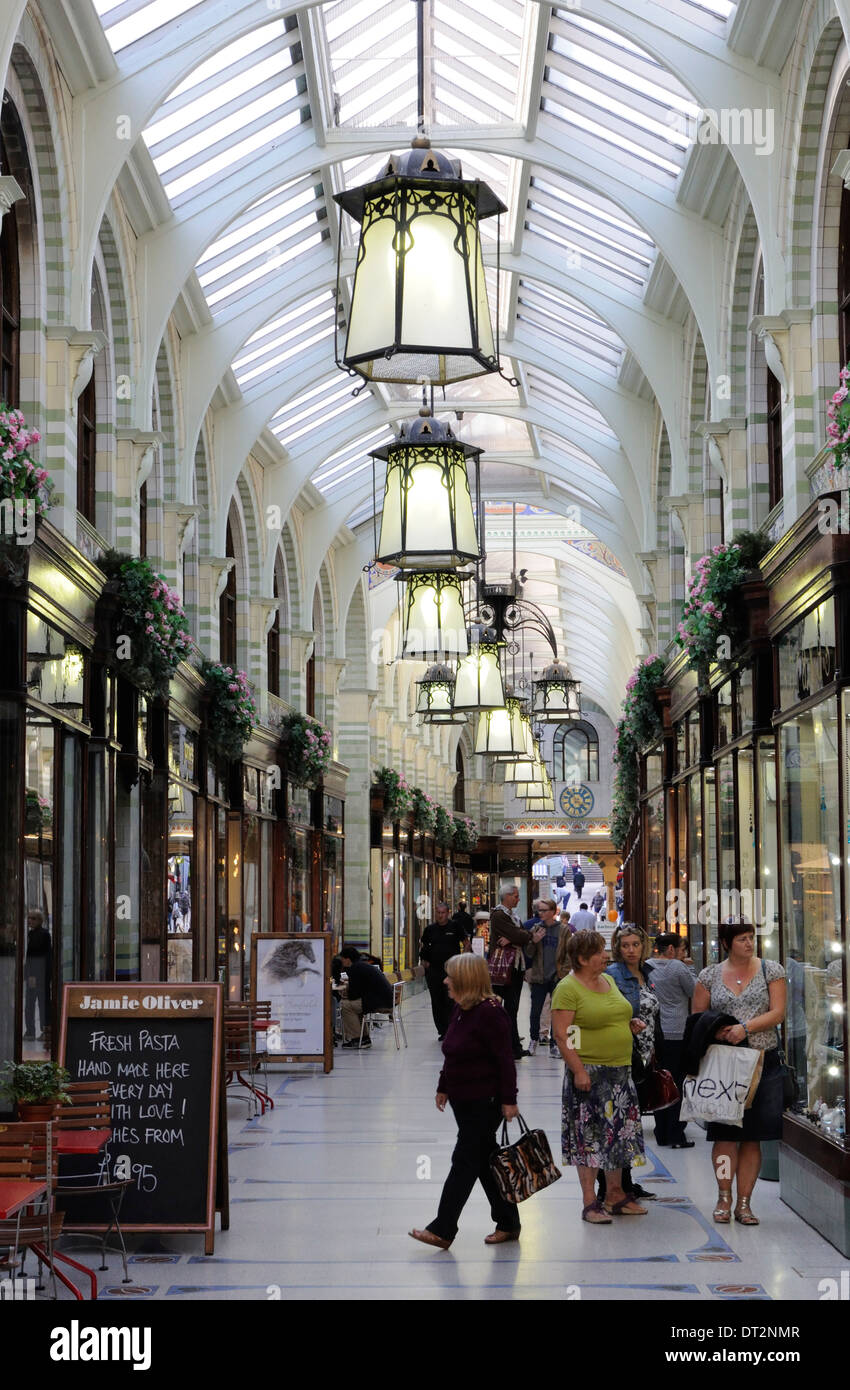 Jamie oliver royal arcade Banque de photographies et d’images à haute ...
