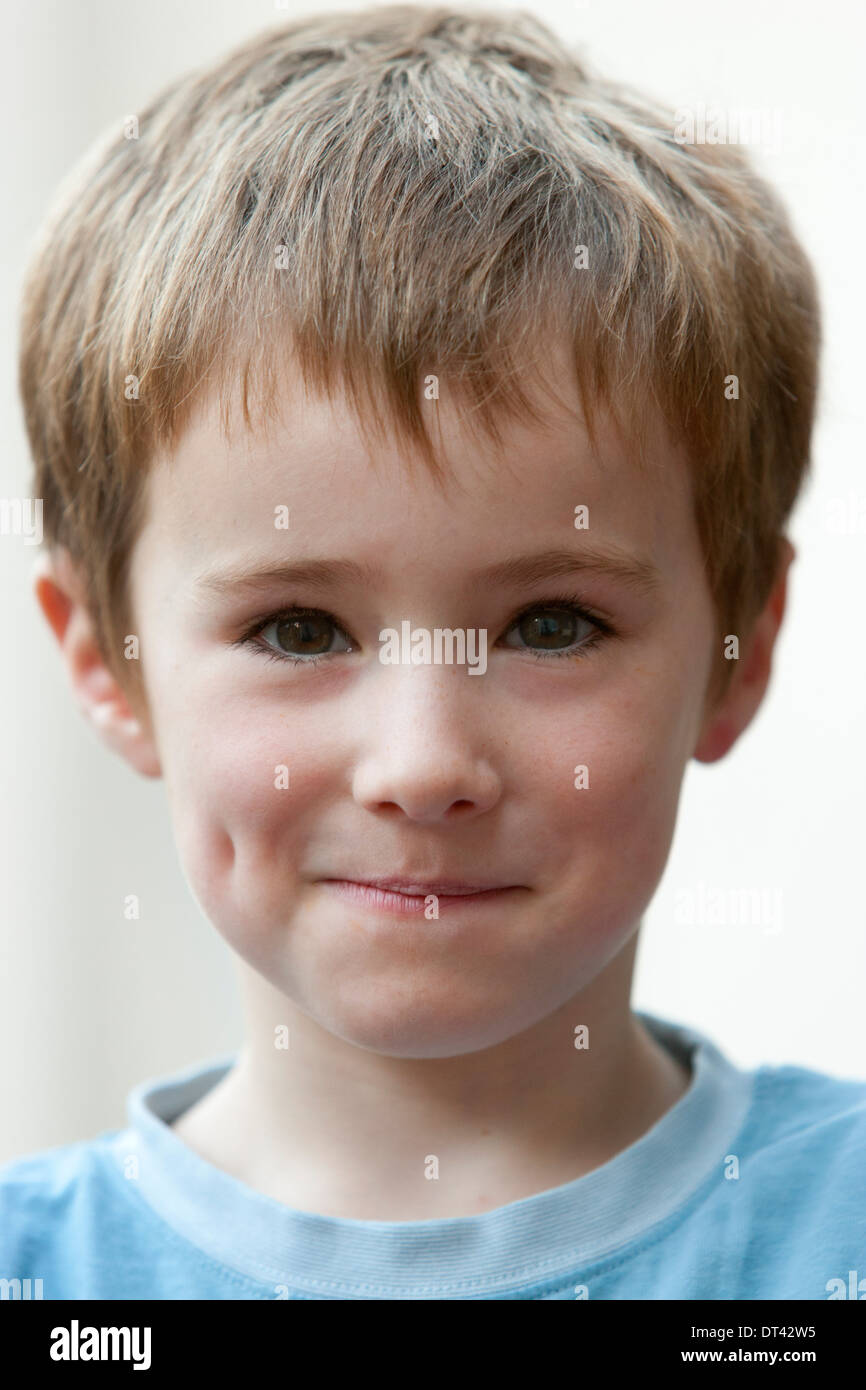 5 6years Banque de photographies et d’images à haute résolution - Alamy