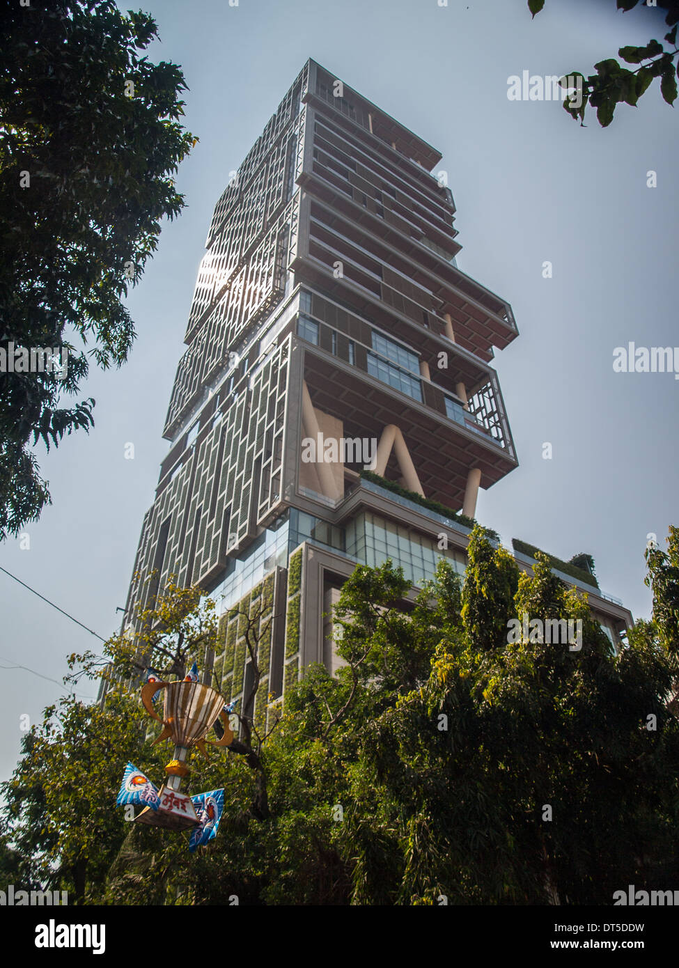 Antilia building mumbai india Banque de photographies et d’images à ...