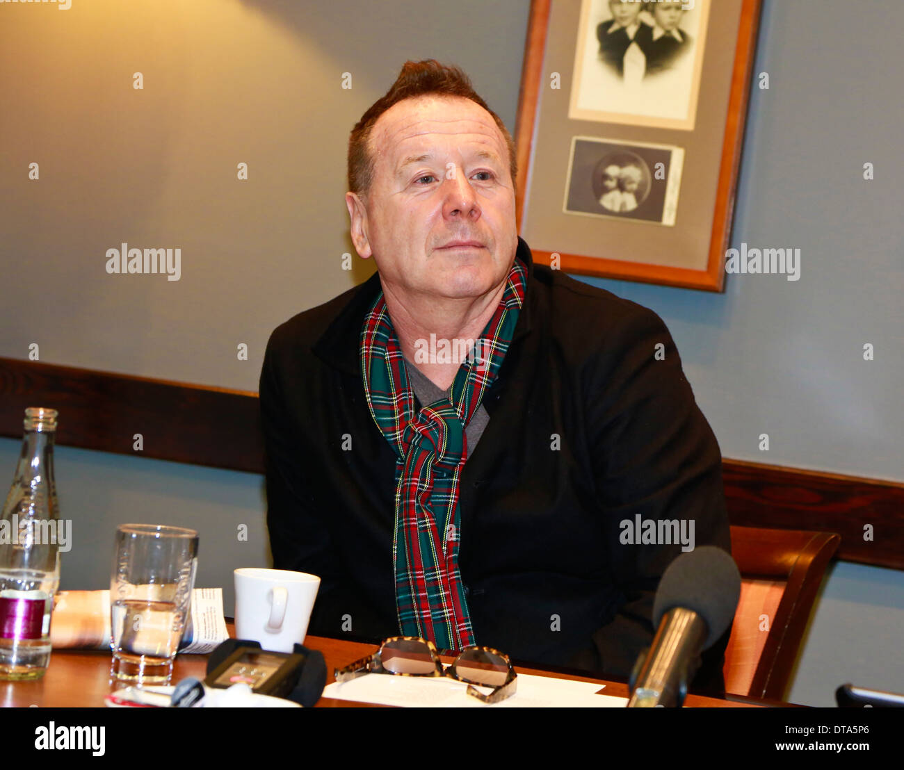 Jim kerr Banque de photographies et d’images à haute résolution - Alamy