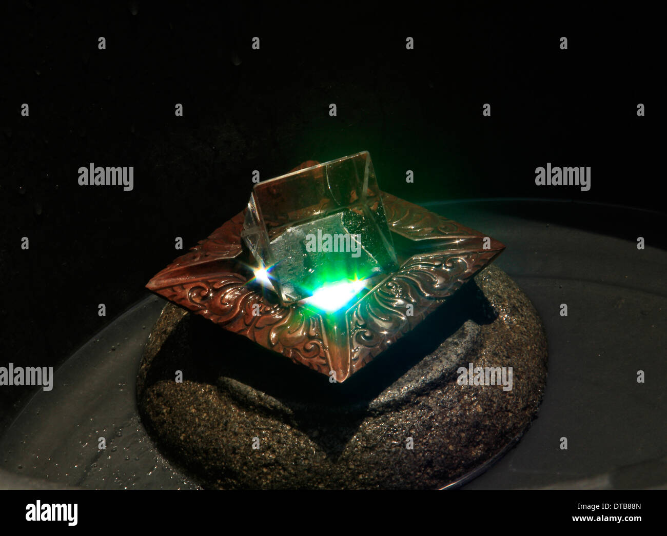 Reflet vert Banque de photographies et d’images à haute résolution - Alamy