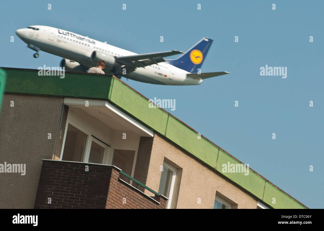 Bruit des avions Banque de photographies et d’images à haute résolution ...