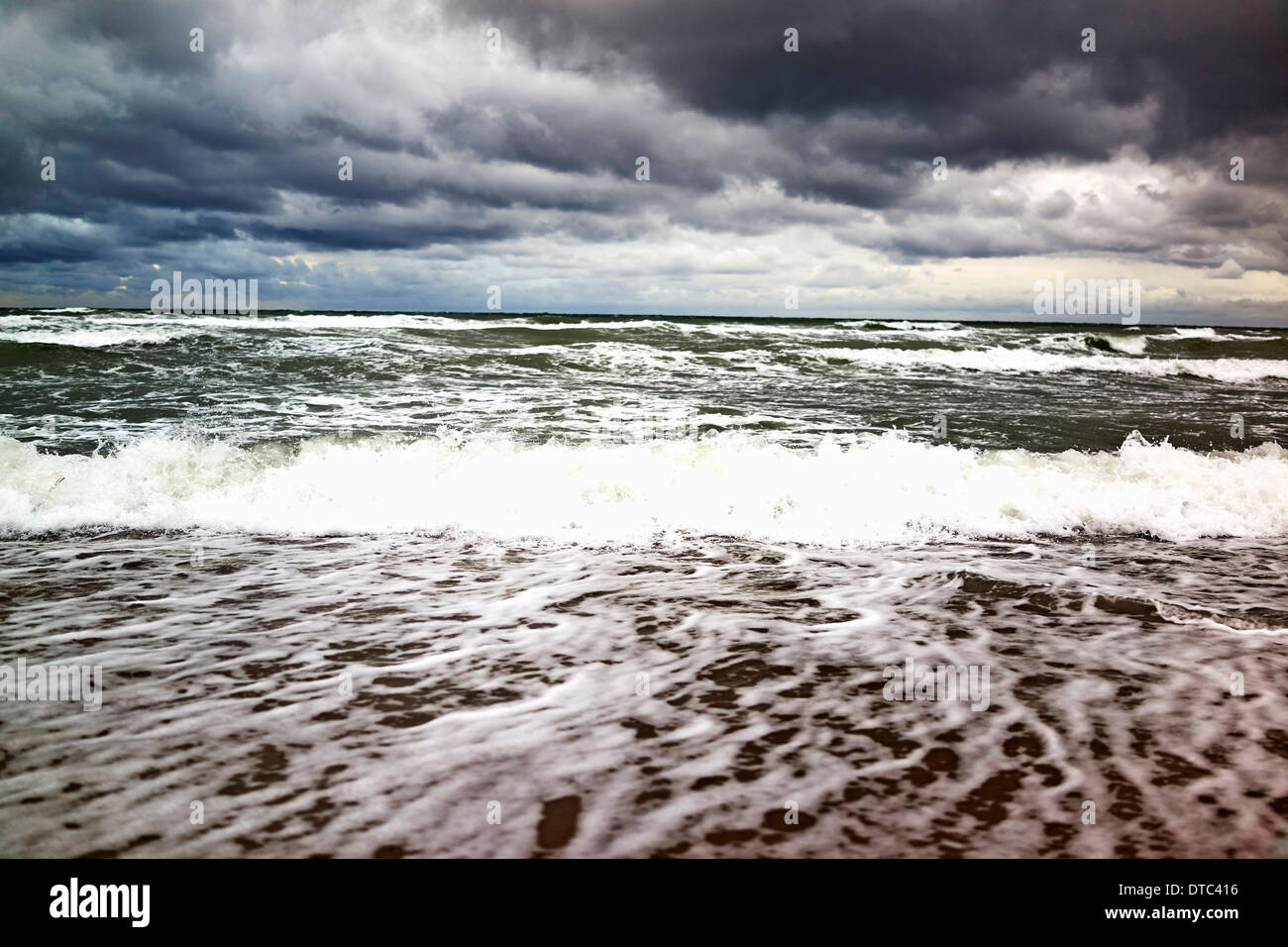 Mer orageuse Banque de photographies et d’images à haute résolution - Alamy