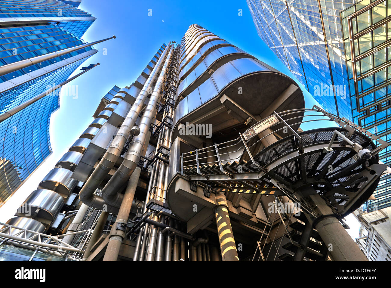 Inside out building Banque de photographies et d’images à haute ...