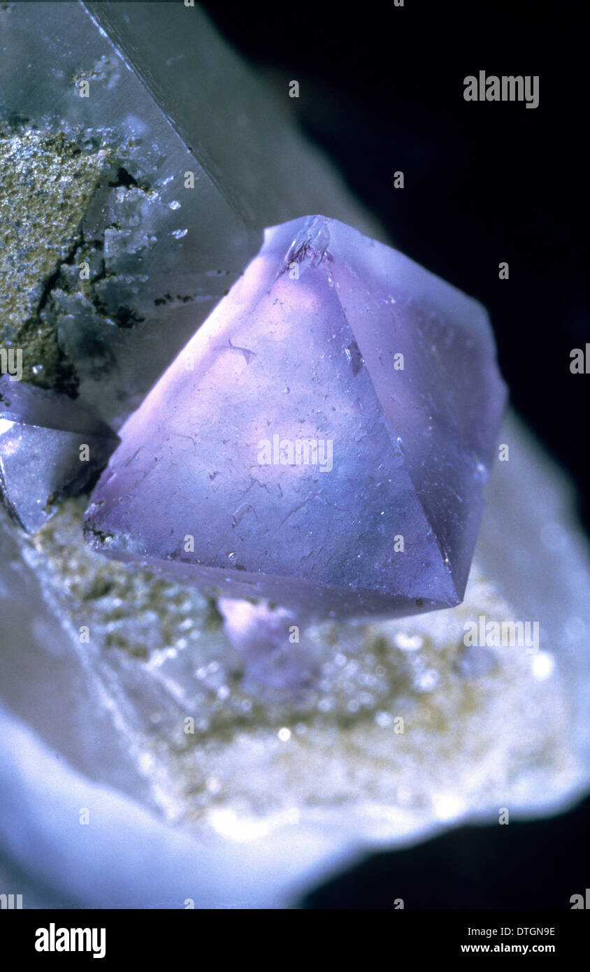 Fluorine de spath fluor Banque de photographies et d’images à haute ...