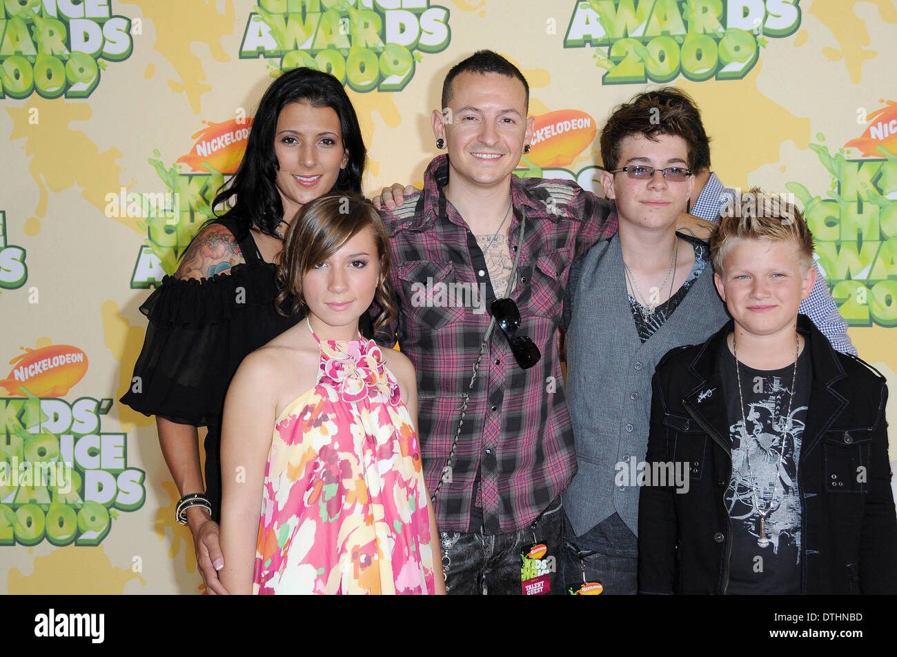 Chester bennington and family Banque de photographies et d’images à ...