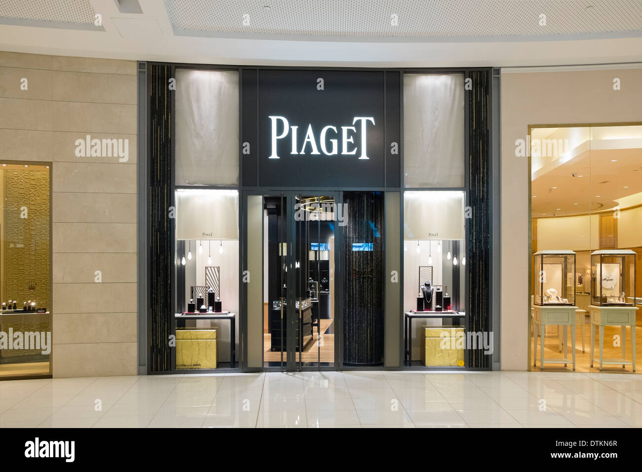 Piaget shop in dubai mall Banque de photographies et d’images à haute ...