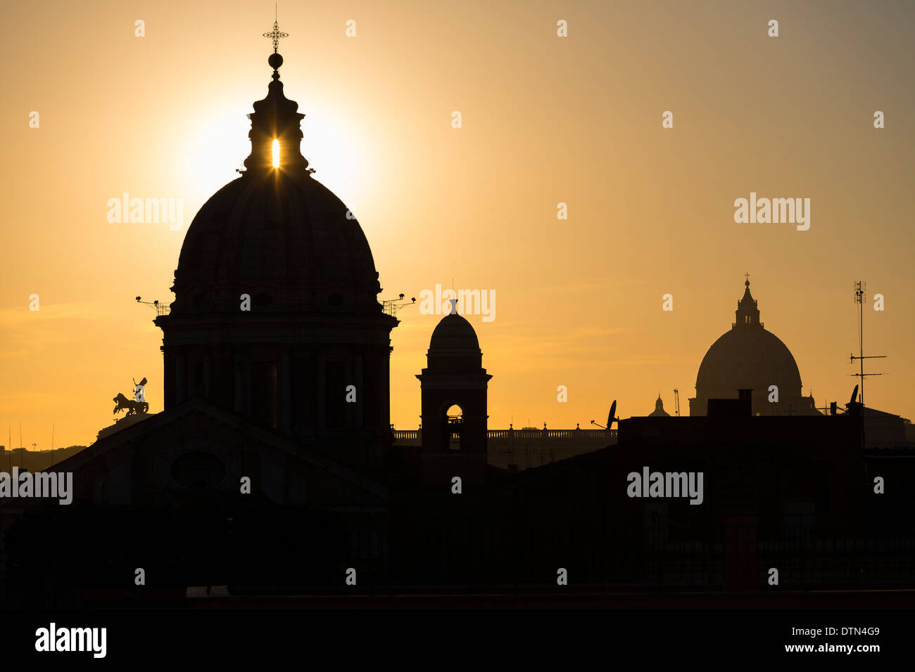 Panorama du coucher de soleil pittoresque de rome Banque de ...